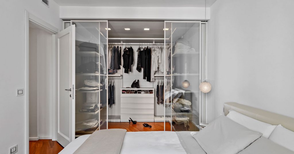 7+ Double Door Wardrobe Designs Ideas For Master Bedrooms