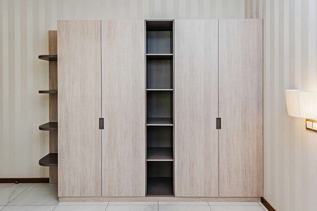 7+ Double Door Wardrobe Designs Ideas For Master Bedrooms