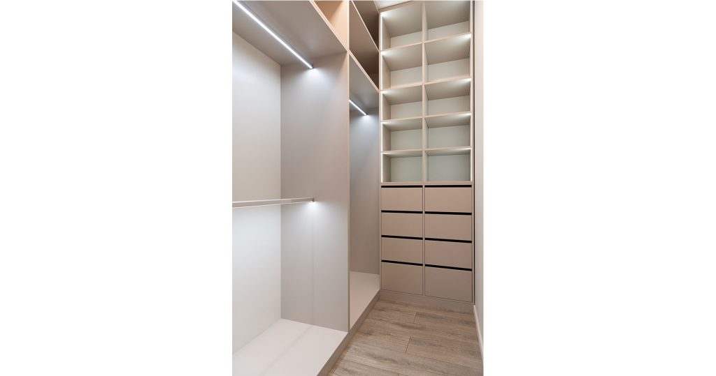 Top 15+ Stylish Wardrobes With Drawers' Designs Ideas