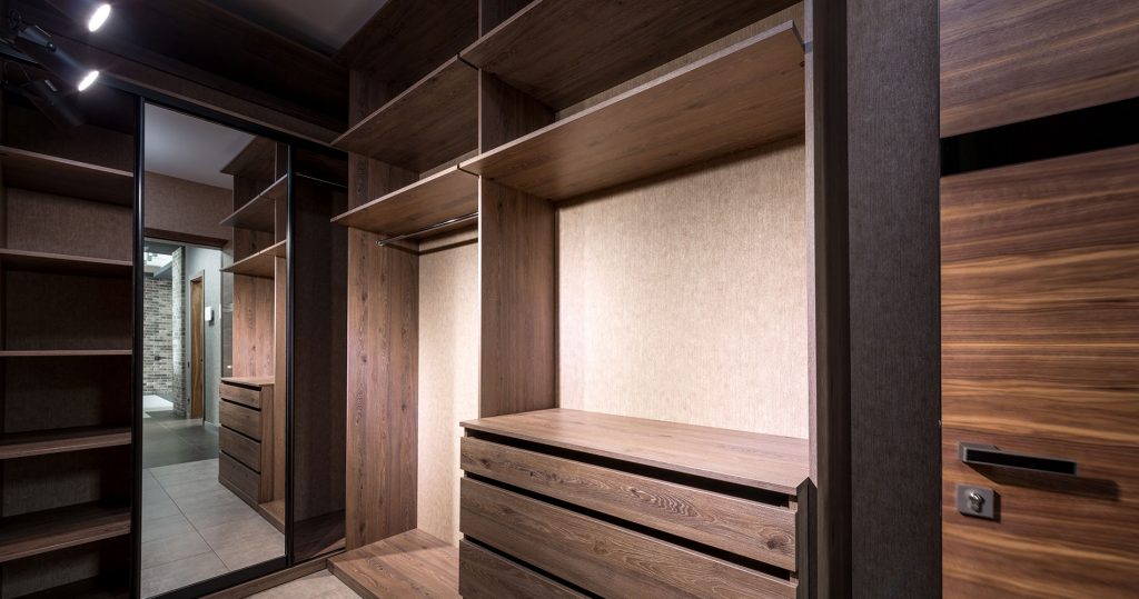 Top 15+ Stylish Wardrobes With Drawers' Designs Ideas